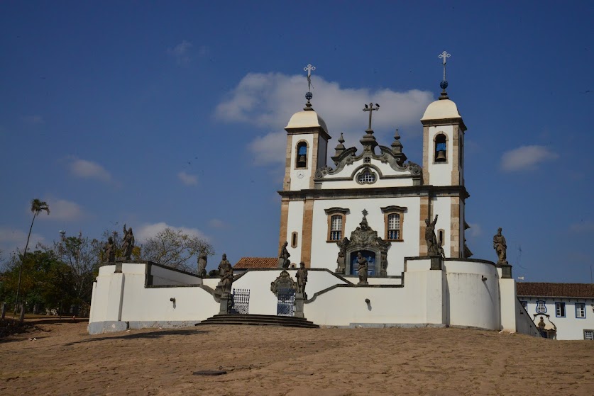Os Doze Profetas do Aleijadinho - Um Pouquinho de Cada Lugar