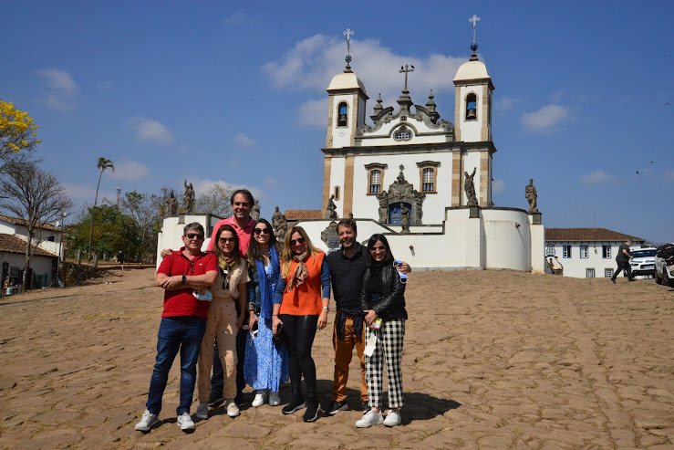 Os Doze Profetas do Aleijadinho - Um Pouquinho de Cada Lugar